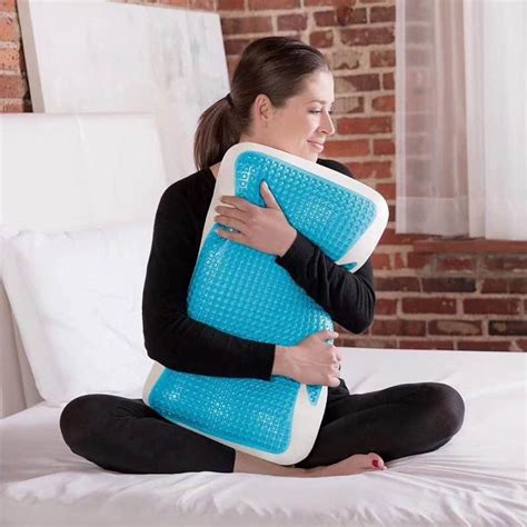 Best Cooling Gel Pillow A Quick Buyers Guide Solace Sleep