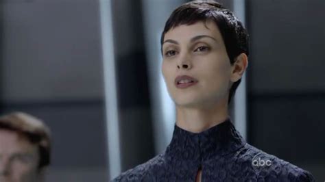 Morena Baccarin Hairstyles V Tv Show Strayhair