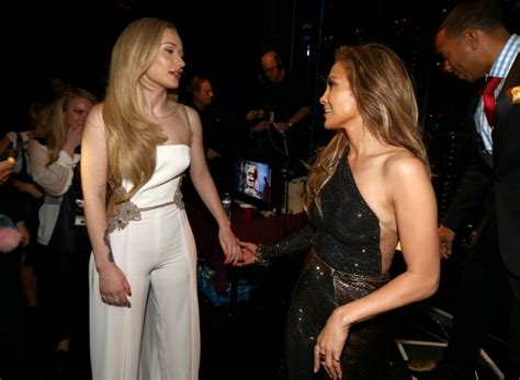Iggy Azalea Encense Jennifer Lopez Nil Mirum