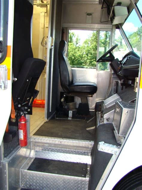 Salvage Rv Parts 2005 Utilimaster Freightliner 18ft Diesel Step Van For