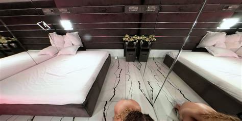 Step Inside The Mirror Eporner