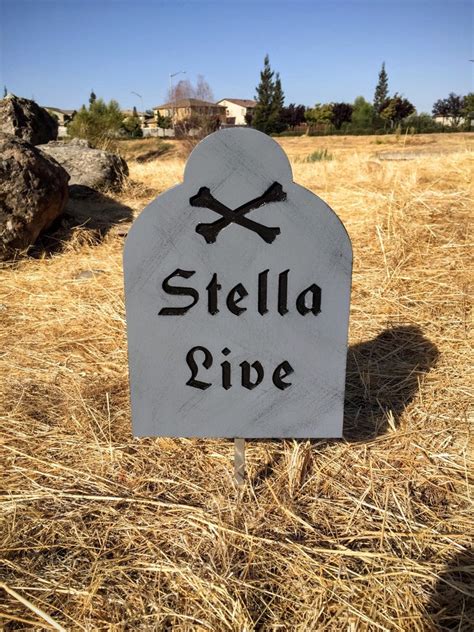 20 Funny Tombstone Sayings For Halloween 2024