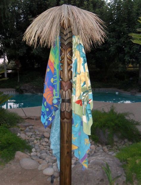 Tiki Pole Towel Rack Stands Over 8 Feet Tall This Tiki Totem Easily