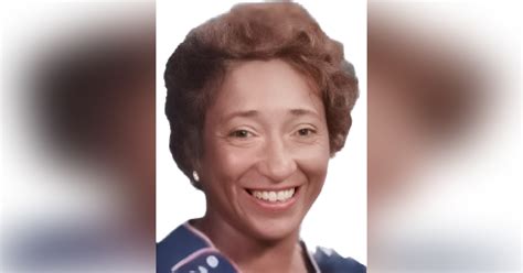 Sandra Treadwells Instagram Twitter And Facebook On Idcrawl