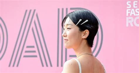 사진 이주영 시원한 뒤태