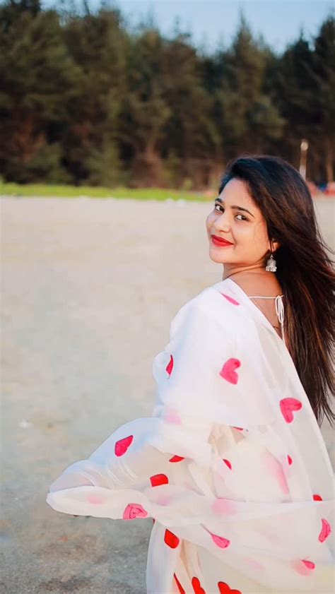 Kajal🤍 Heykajjal • Instagram Photos And Videos