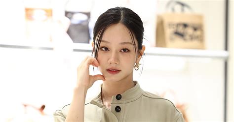 포토 혜리 시크한 매력