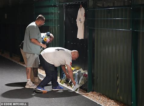 Los Fanáticos Llamaron A Los Jefes De Fútbol Para Prohibir Las Paredes