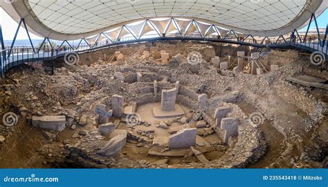Gobekli Tepe Overview Stock Image 32838205