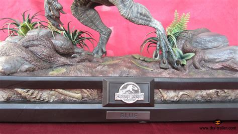 Jurassic World Fallen Kingdom Blue Statue 16
