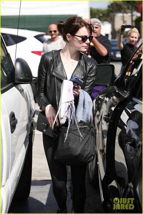 Emma Stone Continues To Work Out For Billie Jean King Role Photo