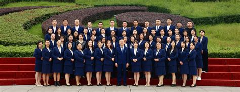 校友杨燕滨简介