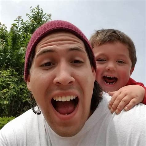 Justin Lee Wright Willowise