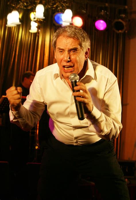 Galerie Zesnulý Zpěvák Josef Laufer †84 Po Půl Roce Mu Našli Hrob Foto 1 Blesk Cz