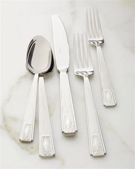 Hampton Forge 20 Piece Cabriole Flatware Set Silver Editorialist
