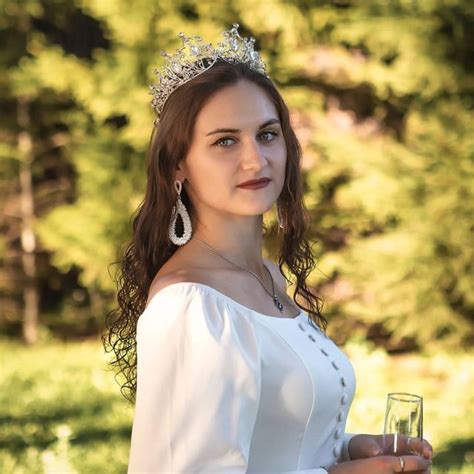 Sandra Ursu Ursusandra • Threads Say More