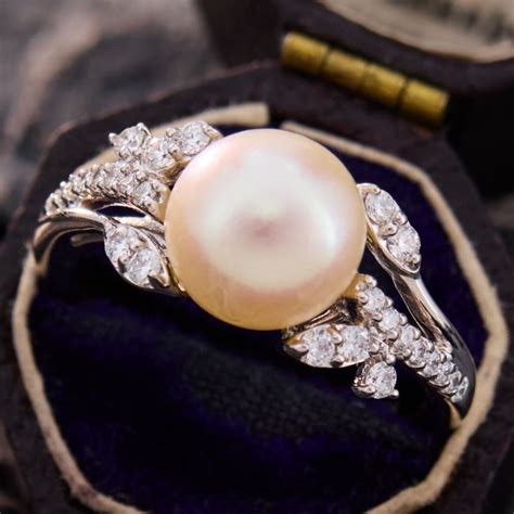 Pearl And Diamond Ring 14k White Gold