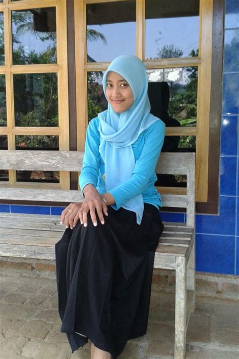 Reportase Satu Jam Bersama Ayam Kampus Dzargon