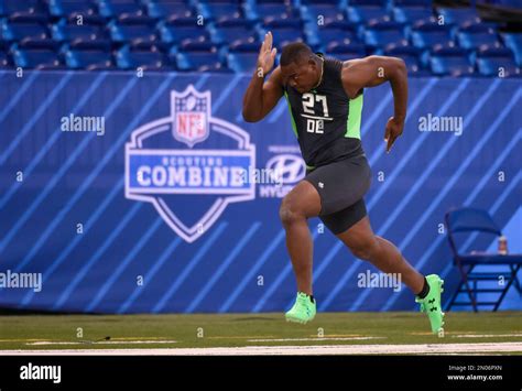 Mississippi State Defensive Lineman Chris Jones Runs The 40 Yard Dash
