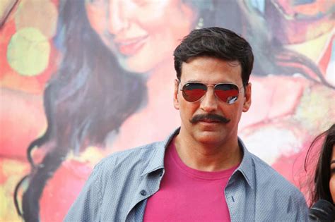 Download Akshay Kumar Background
