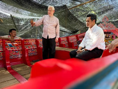Pusat Penerangan Pelancongan Negeri Kelantan Perahu Kolek Kelantan