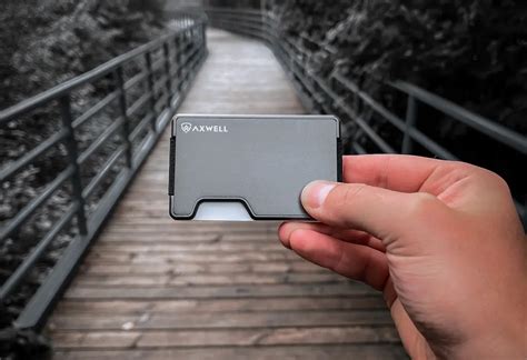 15 Best Metal Wallets For Men In 2024