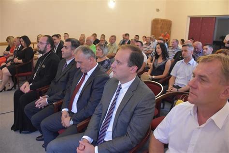 Vladko Maček Ponos Hrvatske I Jastrebarskog Zg Prsten