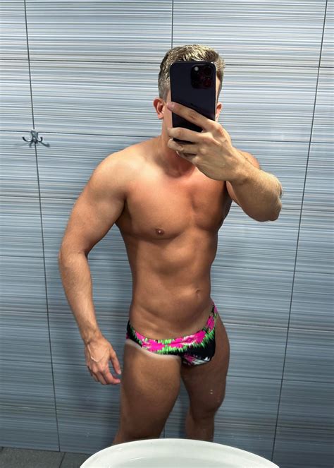 Speedo Is Smaller Than Tanline Rspeedotanlines