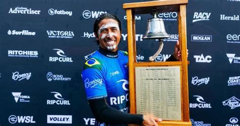 Miguel Pupo Vira Sobre Yago Dora E Conquista Bells Beach Em Final
