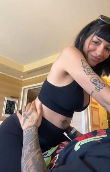 El Sensual Baile De Cazzu Sobre Christian Nodal Que Impresionó En