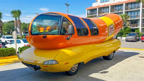 Facts You Should Know About The Oscar Mayer Wienermobile