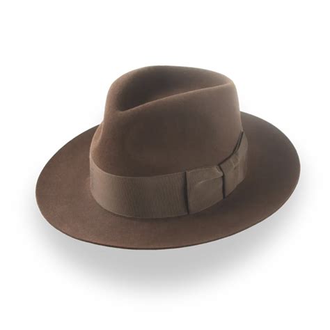 帽子术语表：定制帽子术语专家指南 Agnoulita Hats