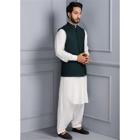 Madhu Couture New Collection Of Mens Ethnic Classioc Stylish Pathani