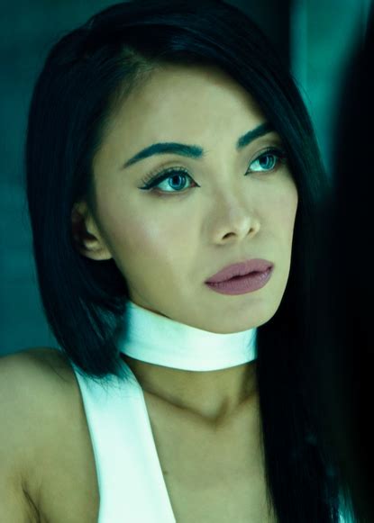 Yennis C Models Plus