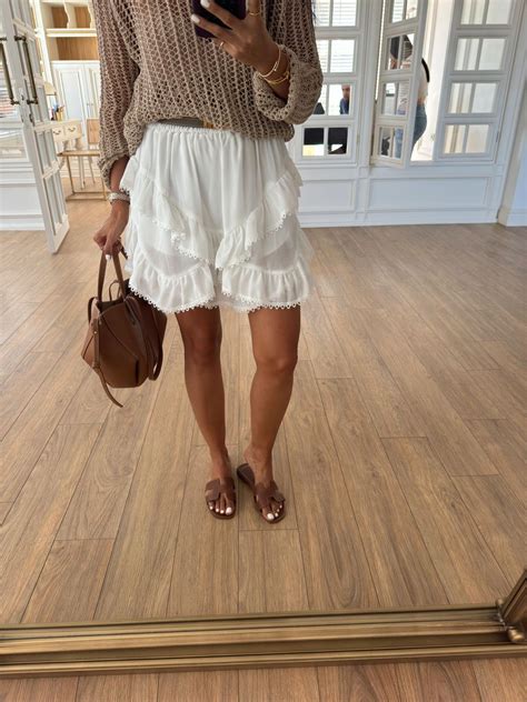 Scrup Beyaz Mini Katlı Şortlu Etek Pelin Şenoğlu