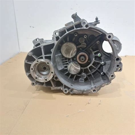 Volkswagen Passat B7 2013 Diesel Manual 6 Speed Gearbox 02q301103