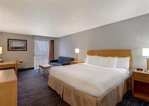 Days Inn By Wyndham Niagara Falls Near The Falls