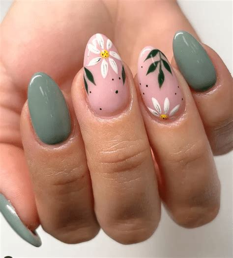 21 Best Nail Designs With Flowers Trending These Days Nail Art Nail