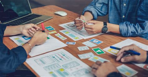 팀 디자이너 웹 사이트와 응용 프로그램 회의 및 계획을 함께합니다 사진 Unsplash의 태국 이미지