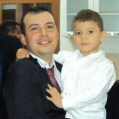 Daniel Ayres Youtube