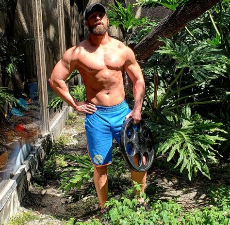 Drew Gulak Oozing Manliness Scrolller