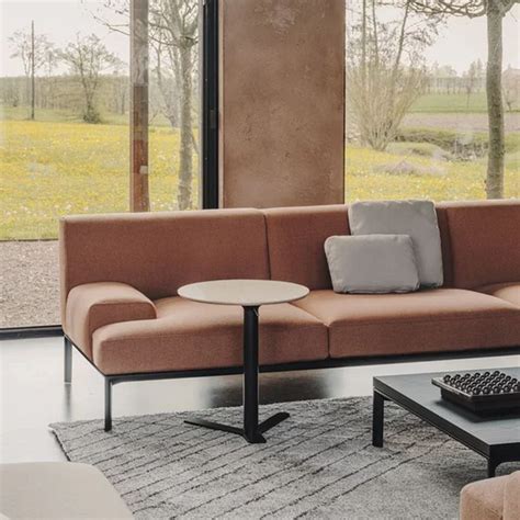 Yo Side Table I 2025 Sittplatser Design Lounge