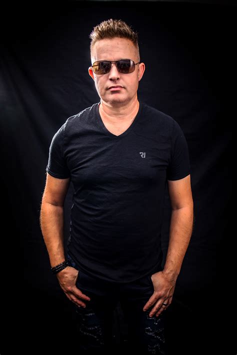 Justin Vr 10 Interesting Facts You Might Not Know