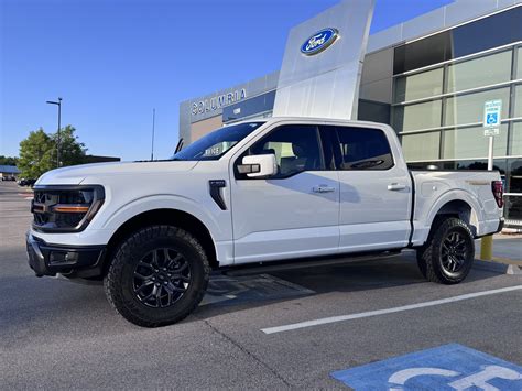 2025 Tremor 35l Oxford White 402a F150 Tremor Forum