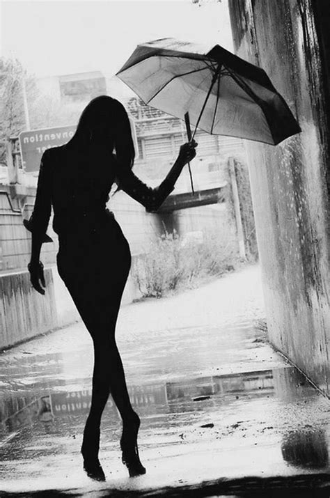 Donna In Controluce Con Ombrello Black And White Photography