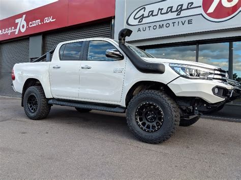 Fox Shocks 20 Ifp Suspension Lift Kit Toyota Hilux N80 2015 Curren
