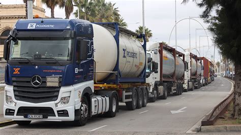 El Colapso De La Terminal De Morrot Genera Colas De Camiones Y Hasta Cancelaciones De Trenes