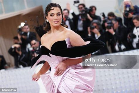 Ashley Graham Met Gala Photos And Premium High Res Pictures Getty Images