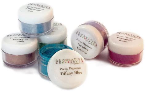 The New Famous Names Releaf Pro Kit For Deluxe Pedicures Product