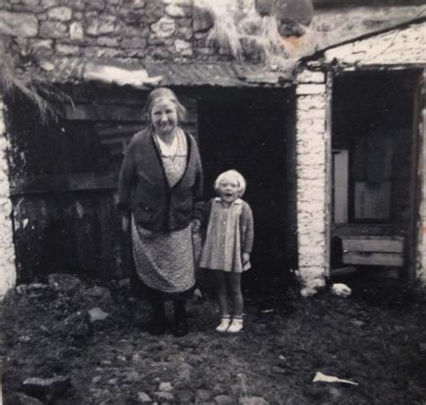Old Enniskillen Ann Cairns With Her Granny Goan In Dame Facebook